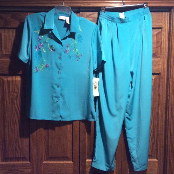 Koret | Tops | Koret Nwt Womens 2piece Set Top M Pant S | Poshmark